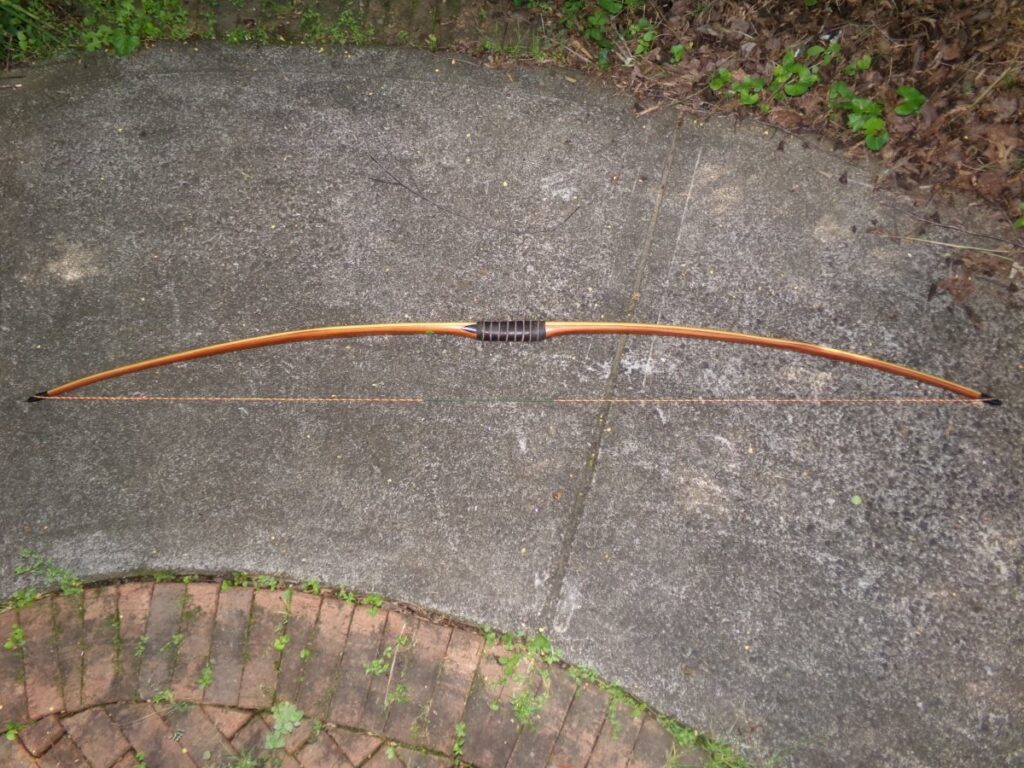 35-lb English Longbow of Yew SOLD – Primitive Pathways