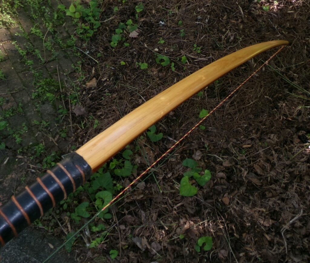 35-lb English Longbow of Yew SOLD – Primitive Pathways